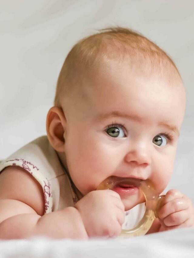These 3-Ingredient Teething Crackers Are So Easy to Make (and Babies ...