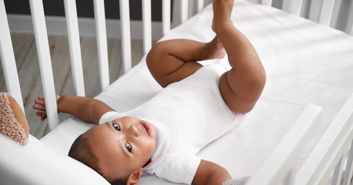 10 Reasons Your Baby Wakes Up at Night (It's Biologically Normal!)